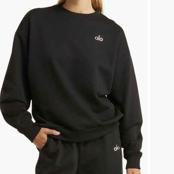 ALO Yoga | Tops | Alo Accolade Crewneck Cotton Blend Sweatshirt Size ...